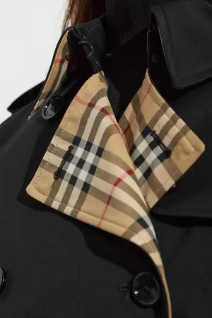 Burberry Lakefield Short Trench Coat