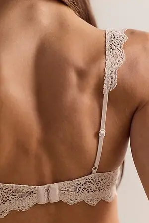 Only Hearts So Fine Lace Solange Bralette - Tinted