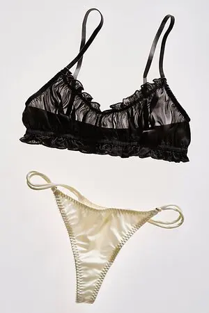 Free People Sleigh All Day Bralette - Deep Fudge