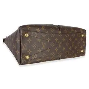 LOUIS VUITTON Monogram Canvas V Tote Mm