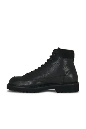 COMMON PROJECTS Leather Hiker Boot Piuma