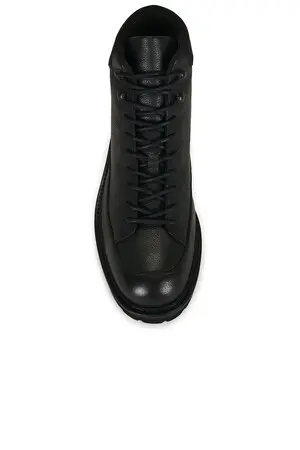COMMON PROJECTS Leather Hiker Boots