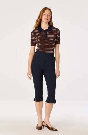 Astr The Label Linda Ruffle Capri Pants - Navy