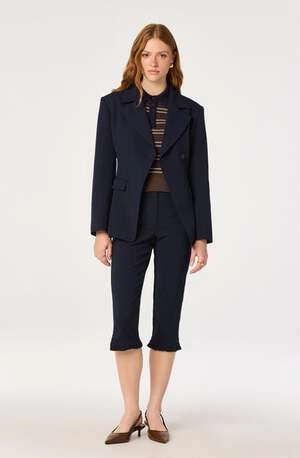 Astr The Label Linda Cutaway Hem Blazer