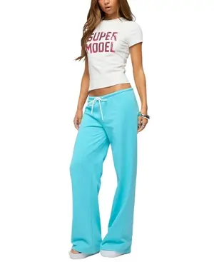 EDIKTED Super Model Sequin T-shirt