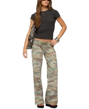 EDIKTED Kenan Straight Leg Camouflage Sweatpants