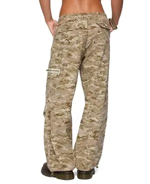 EDIKTED Demey Camouflage Cargo Pants