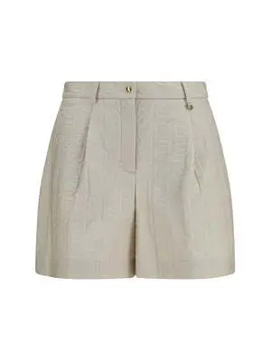 Moncler Logo Quilted Shorts - Cream