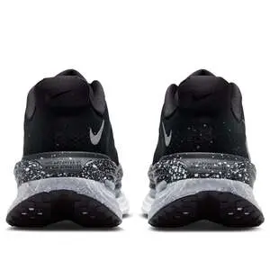 Nike Zoom Vomero Sneakers