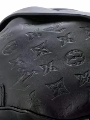 LOUIS VUITTON Monogram Shadow Discovery Bumbag