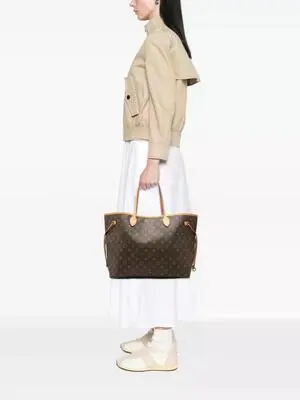 LOUIS VUITTON Monogram Neverfull Gm Tote Bag - Brown