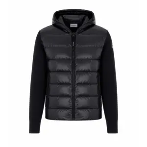 Moncler MONCLER Quilted Logo Zip-Up Padded Cardigan Black