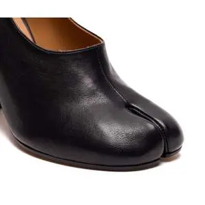 MAISON MARGIELA Tabi Pumps - Black