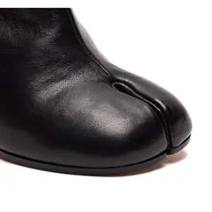 MAISON MARGIELA Tabi Booties - Black