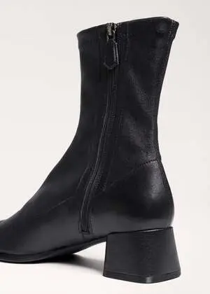 ME+EM Low Block High Ankle Stretch Boot