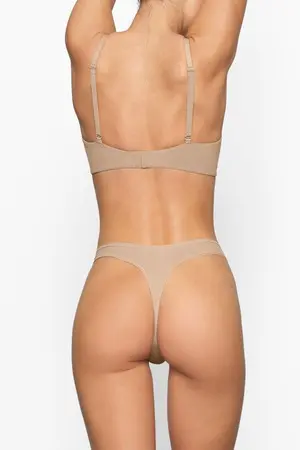 SKIMS Demi' Bra