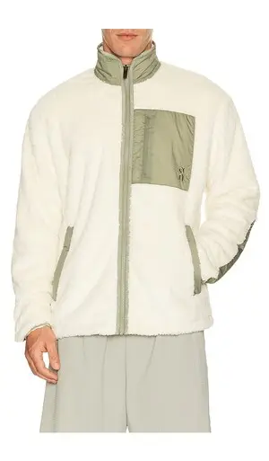 On Ascent Fleece Jacket In Cream