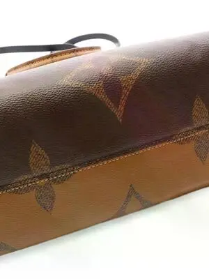 LOUIS VUITTON Large On-the-go Mm Monogram Handbag