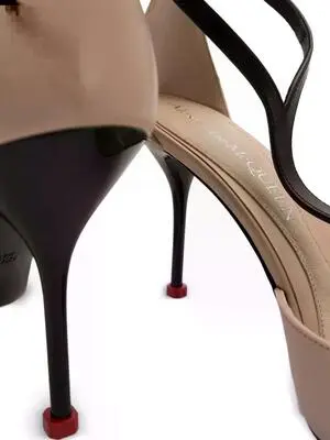 Alexander McQueen Harness Pumps - Neutrals