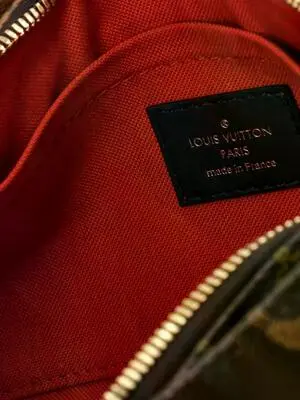LOUIS VUITTON Onthego Tote Reverse Monogram Giant East West Shoulder Bag
