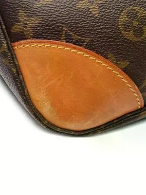 LOUIS VUITTON 1990 Pm Boulogne Monogram Shoulder Bag