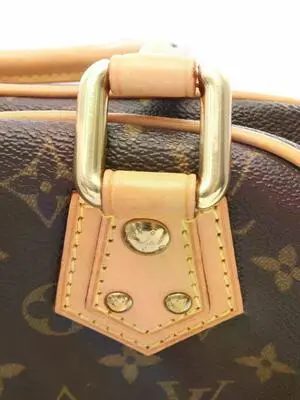LOUIS VUITTON 2007 Manhattan Pm Monogram Handbag
