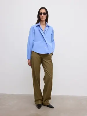 HOUSE OF DAGMAR Cropped Shirt - Mid Blue