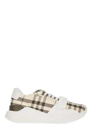 Burberry Shoes Sneakers - Multicolor