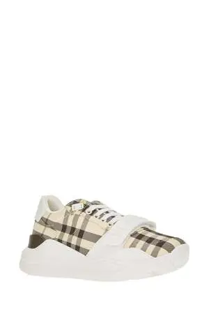 Burberry Shoes Sneakers - Multicolor