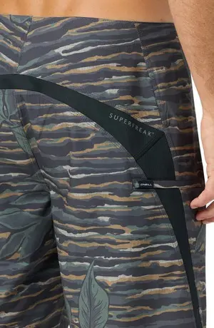 O'Neill Superfreak 20 Board Shorts