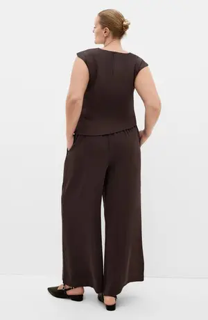 City Chic Jett Padded Shoulder Top - Espresso