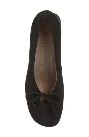 WONDERS Block Heel Pump - Black