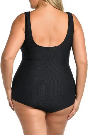 MAXINE OF HOLLYWOOD Spa Solids Textured One-piece Swimsuit