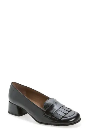 WONDERS Kiltie Loafer Pump Black