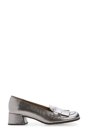 WONDERS Kiltie Loafer Pump - Silver