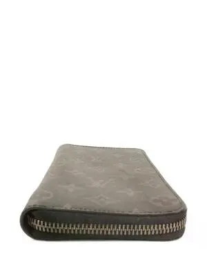 LOUIS VUITTON Monogram Eclipse Zippy Wallet