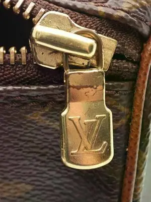 LOUIS VUITTON 2002 Monogram Papillon 26 Handbag - Brown