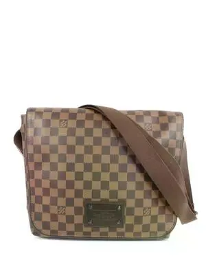 LOUIS VUITTON Mm Brooklyn Damier Ebene Canvas Messenger Bag - Brown