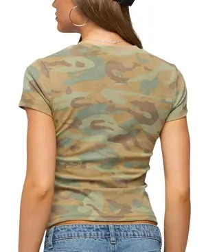 EDIKTED Chasidy Camo T Shirt