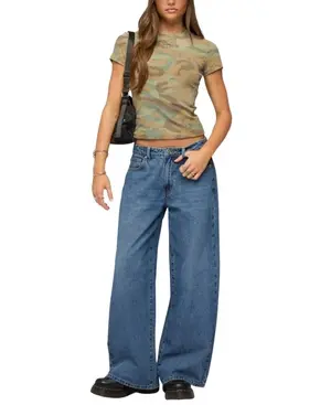 EDIKTED Chasidy Camo T Shirt