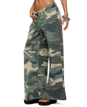 EDIKTED Allen Camo Wide Leg Sweatpants