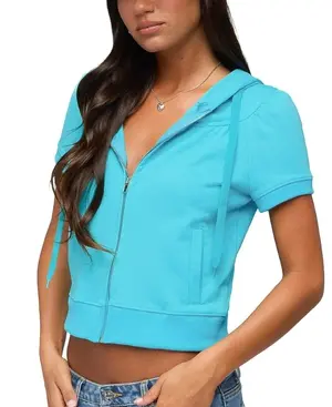 EDIKTED Daisi Short Sleeve Hoodie Top