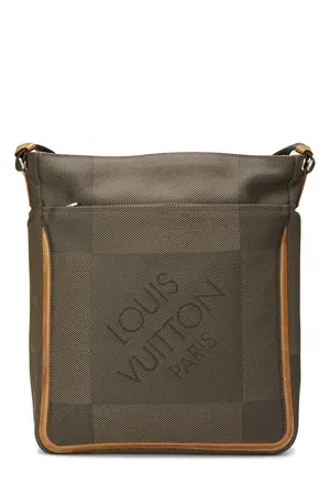 LOUIS VUITTON Damier Geant Compagnon
