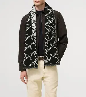 Burberry Wool Belt Logo Scarf