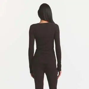 SKIMS Long Sleeve V Neck | Deep Neutral | | Essential Sweaters