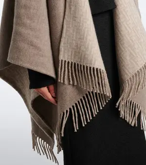 Fendi Reversible Wool And Cashmere Poncho - Beige