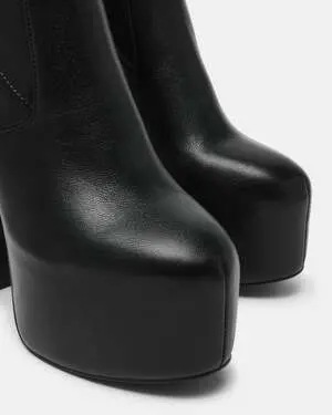 Steve Madden Scratch Boot & Luxxar Bag Bundle