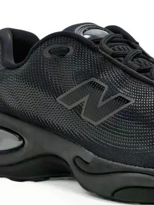 NEW BALANCE Ac Runner Sneakers - Black