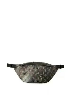 LOUIS VUITTON 2018 Monogram Galaxy Discovery Bumbag Belt Bag
