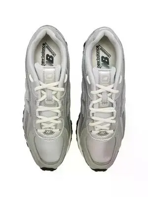 NEW BALANCE 204l Panelled Sneakers